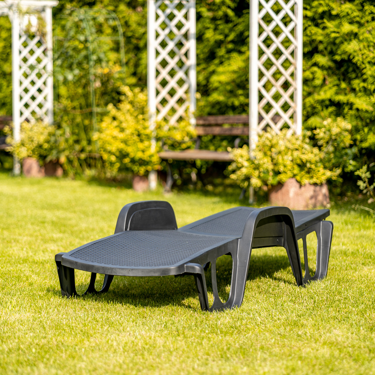 Plastové záhradné lehátko Pet za 85€ | nabbi